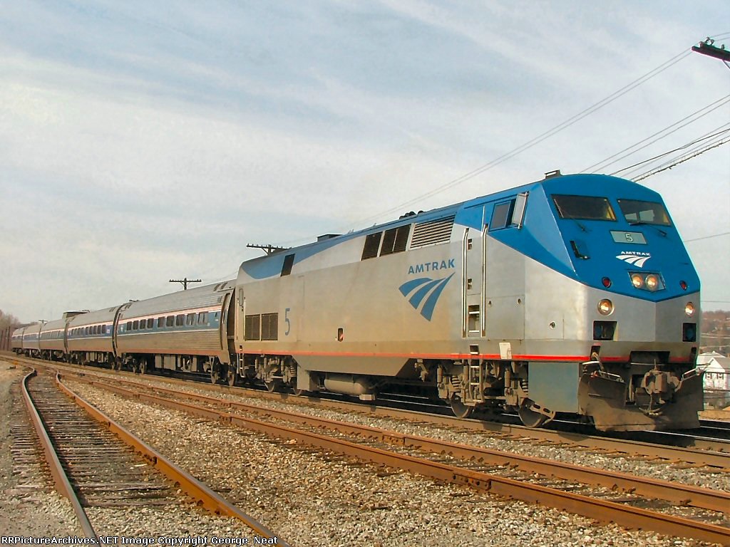 AMTK 5 working Latrobe Station